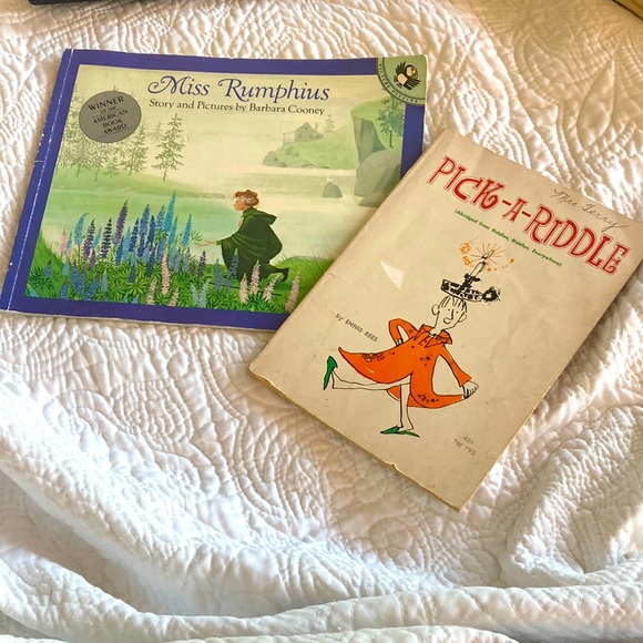 Vintage | Other | Childrens Storybook Set Award Winning Miss Rumphius ...